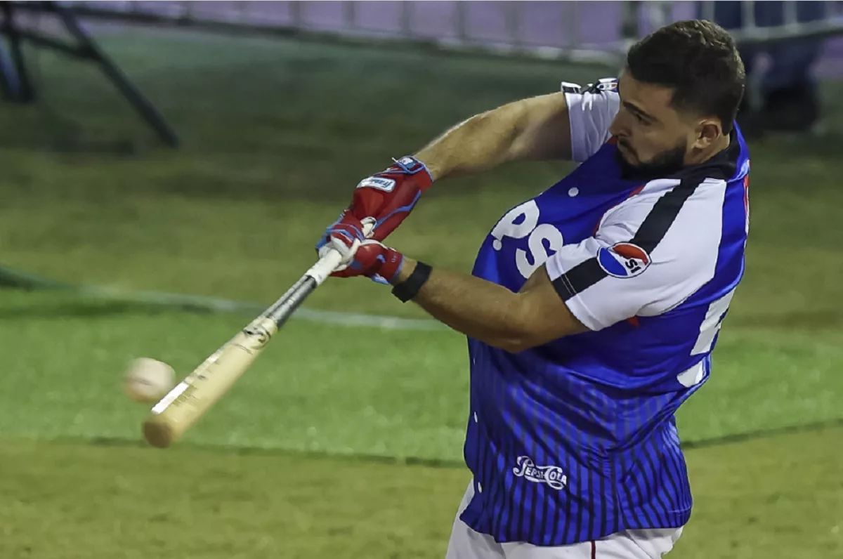 Wilyer Abreu Domina la XXIII Edición del Festival del Jonrón Pepsi 2025 ...